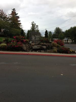 FOREST RIM APARTMENTS - Updated October 2025 - 33 Reviews - 6765 SW ...