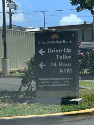 FIRST HAWAIIAN BANK UNIVERSITY BRANCH - Updated April 2025 - 58 Photos ...