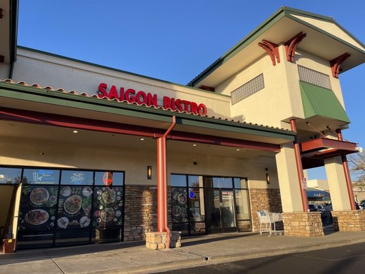 SAIGON BISTRO - Updated September 2025 - 242 Photos & 125 Reviews ...