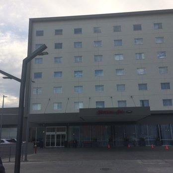 HAMPTON INN BY HILTON TIJUANA - Updated December 2025 - 105 Photos & 41 ...