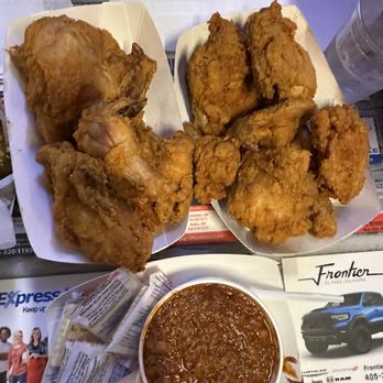 EISCHEN’S BAR - Updated September 2025 - 566 Photos & 417 Reviews - 109 ...