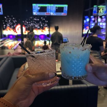 ALBATROSS - Updated January 2026 - 131 Photos & 56 Reviews - 991 US Rte ...