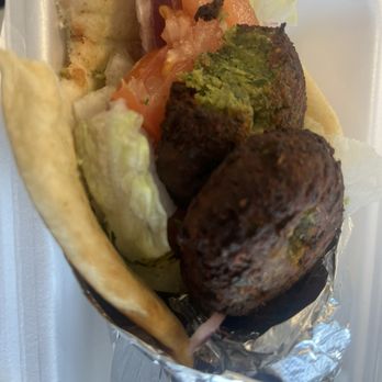 THE MAD GREEK - Updated 2024 - 2523 Photos & 2125 Reviews - 72112 Baker ...