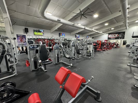 ROCK FITNESS CENTER - Updated October 2025 - 20 Photos - 1705 Jacaman ...