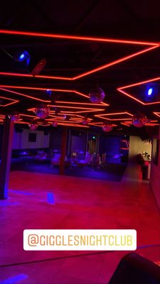 GIGGLES NIGHT CLUB - 86 Photos & 149 Reviews - 215 N Brand Blvd ...