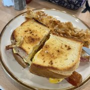 PELICAN BREAKFAST & LUNCH- PASADENA - 7315 Fairmont Pkwy, Pasadena, TX ...