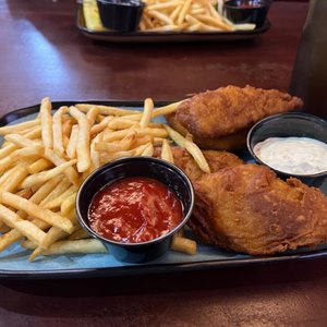 TJ CHUMPS - 61 Photos & 118 Reviews - 1100 E Dayton Yellow Springs Rd ...