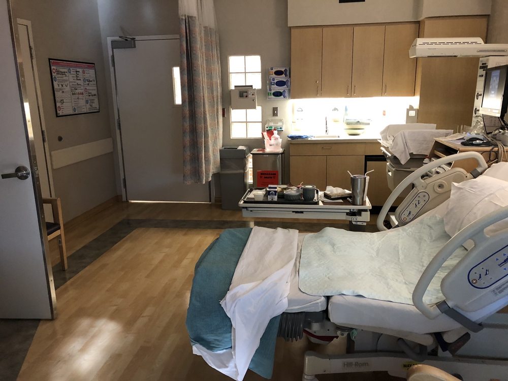 HI-DESERT MEDICAL CENTER - 22 Photos & 90 Reviews - 6601 White Feather ...