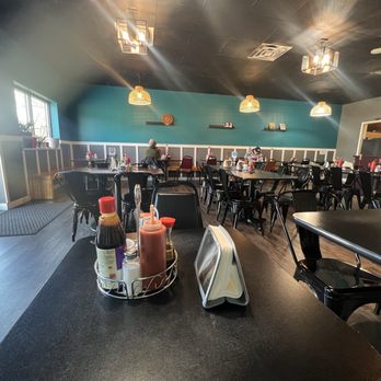 PHO 76 - Updated December 2025 - 81 Photos & 110 Reviews - 1811 ...