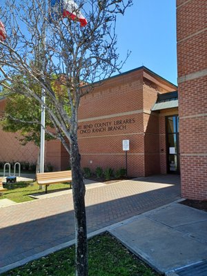 FORT BEND COUNTY LIBRARIES CINCO RANCH BRANCH - Updated October 2025 ...