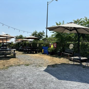 CHELLAS AREPA KITCHEN - HEMPSTEAD - Updated April 2025 - 394 Photos ...