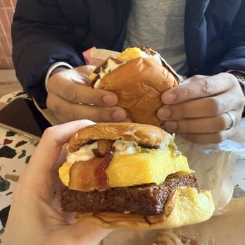 ALLEZ CAFE - Updated July 2025 - 307 Photos & 140 Reviews - 2239 N ...