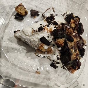 FIREMAN DEREK’S BAKE SHOP & CAFE - 2214 Photos & 1267 Reviews - 2545 N ...