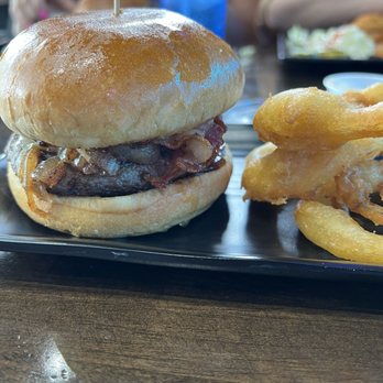 FLIGHT BURGER - Updated January 2025 - 343 Photos & 189 Reviews - 650 W ...