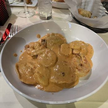 CAFE TOSCANO - Updated December 2025 - 151 Photos & 204 Reviews - 215 W ...