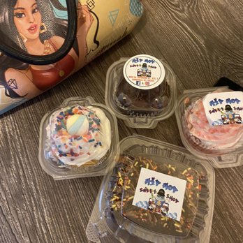 HIP HOP SWEET SHOP - Updated March 2025 - 93 Photos & 19 Reviews - 1805 ...