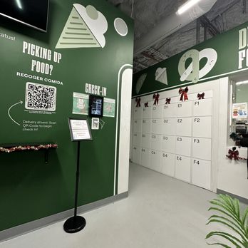 DECATUR FOOD HUB - Updated October 2025 - 31 Photos & 19 Reviews - 2670 ...