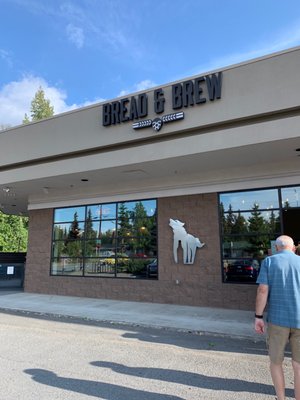 BREAD AND BREW ALASKA - 277 Photos & 339 Reviews - 1450 E Tudor Rd ...