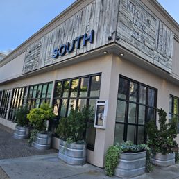 SOUTH - Updated December 2025 - 1932 Photos & 806 Reviews - 600 N Broad ...