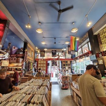 EASY STREET RECORDS & CAFE - Updated May 2024 - 725 Photos & 677 ...