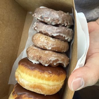 ROLLING PIN DONUTS - Updated June 2025 - 840 Photos & 954 Reviews - 429 ...