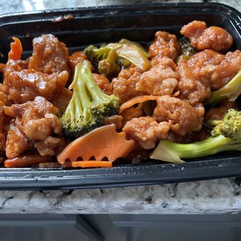 FIRST WOK - Updated December 2025 - 36 Photos & 93 Reviews - 3870 ...