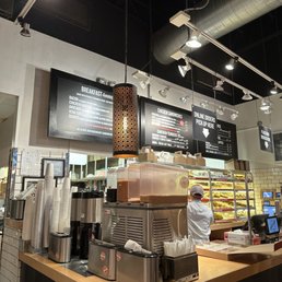 DO-RITE DONUTS & CHICKEN - Updated October 2025 - 644 Photos & 408 ...