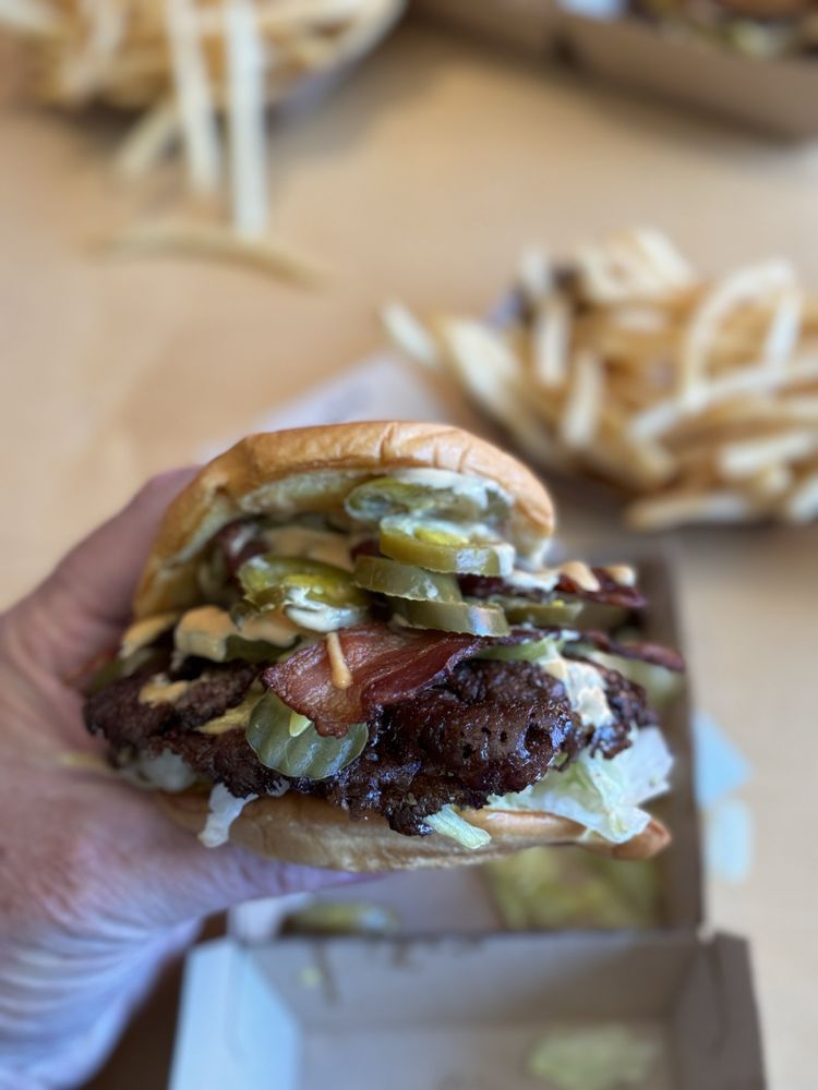 FOR THE WIN - Updated December 2025 - 921 Photos & 1270 Reviews - 6221 ...