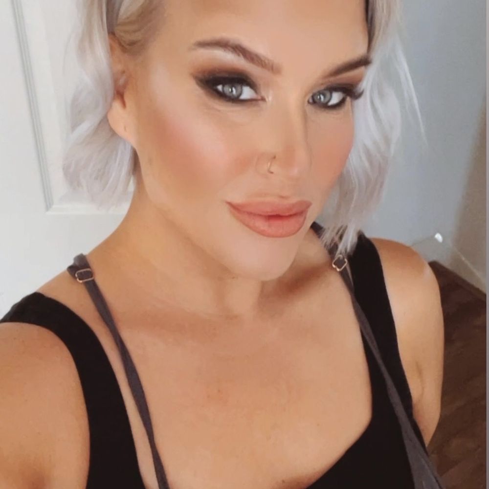 Amanda Constable's Instagram, Twitter & Facebook on IDCrawl