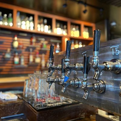 CRAFT’D YORKVILLE - Updated May 2025 - 77 Photos & 76 Reviews - 2075 ...