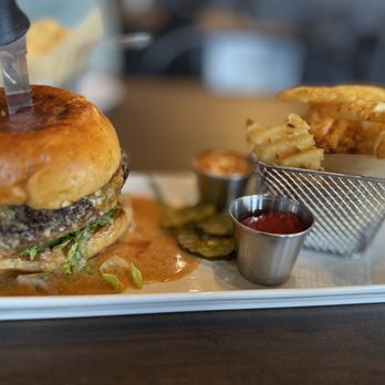 DA BURGER WING HUB - Updated March 2025 - 384 Photos & 148 Reviews - 93 ...