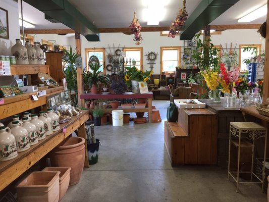 DUTTON FARM STAND - Updated June 2024 - 19 Photos - 2083 Depot St ...