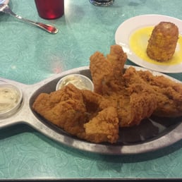 NUTCRACKER FAMILY RESTAURANT - Updated October 2025 - 197 Photos & 219 ...