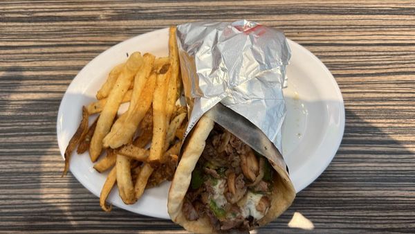 GYROMANIA GRILL - 26 Photos & 21 Reviews - 2558 Main St, Elgin, South ...