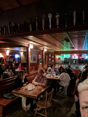 FIDDLER’S INN PUB & PIZZA - 62 Photos & 155 Reviews - 9219 35th Ave NE ...