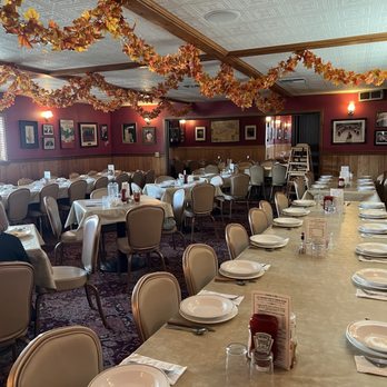 J T BASQUE BAR & DINING ROOM - Updated August 2025 - 528 Photos & 469 ...