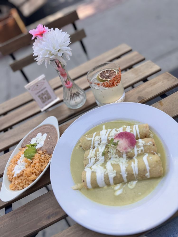 CANTINA 138 - Updated October 2025 - 45 Photos & 17 Reviews - 138 ...