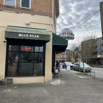 BLUE STAR CAFE & PUB - Updated April 2025 - 454 Photos & 717 Reviews ...