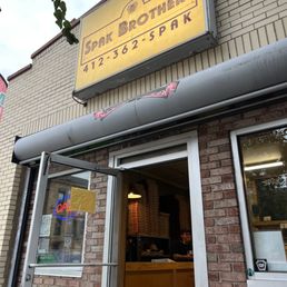 SPAK BROTHERS PIZZA AND MORE - Updated January 2026 - 197 Photos & 360 ...