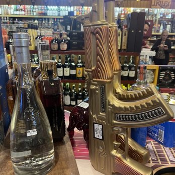 LA BODEGA WINE & SPIRITS - Updated December 2025 - 140 Photos & 221 ...