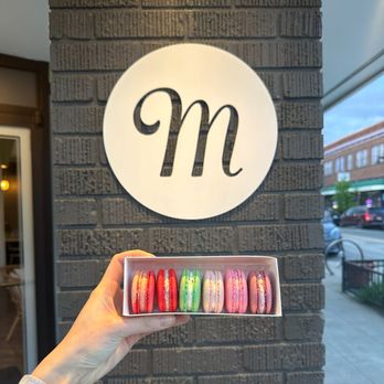 MACADONS - Updated July 2024 - 744 Photos & 387 Reviews - 826 S 3rd St ...