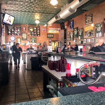 GRAFFITI’S SPORTS PUB - Updated January 2026 - 26 Photos & 30 Reviews ...