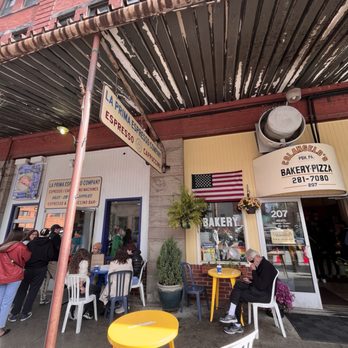 COLANGELO’S BAKERY - Updated July 2025 - 168 Photos & 124 Reviews - 207 ...