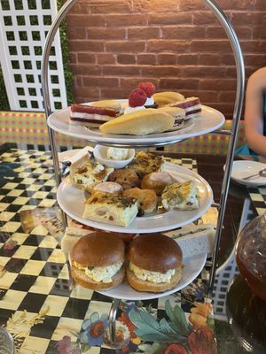 THE SNARKY TEA HOUSE - Updated December 2025 - 22 Photos & 12 Reviews ...