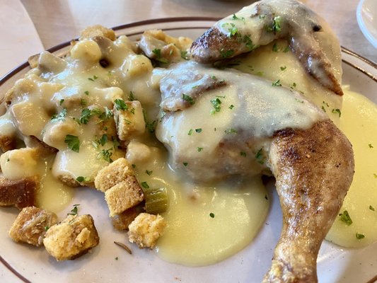 SQUEAKY RAIL DINER - 54 Photos & 76 Reviews - 505 N Enola Rd, Enola ...