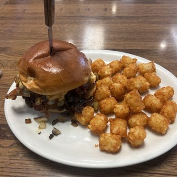 OSKAR SCOTS - Updated January 2026 - 51 Photos & 47 Reviews - 3555 68th ...