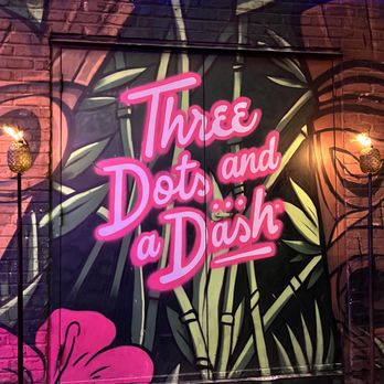 THREE DOTS AND A DASH - 5381 Photos & 3869 Reviews - 435 N Clark St ...