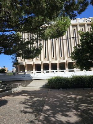 UCI LANGSON LIBRARY - Updated November 2025 - 23 Photos & 30 Reviews ...
