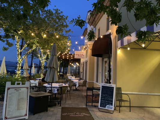 MIMI’ & COCO’ BISTRO - 352 Photos & 234 Reviews - Cocktail Bars - 40 ...