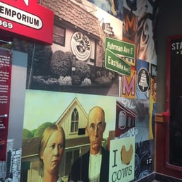 RED ROBIN GOURMET BURGERS AND BREWS - Updated May 2025 - 316 Photos ...